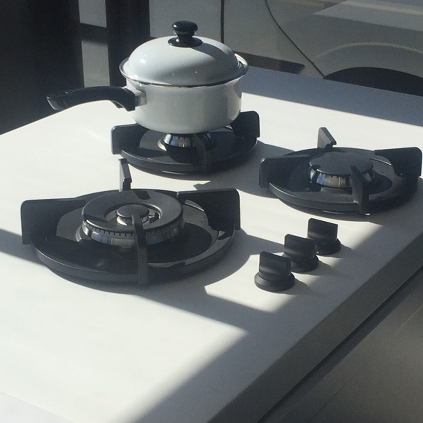 CIMA PITT by Reginox 3 Individual Gas Hobs - Sinks-Taps.com